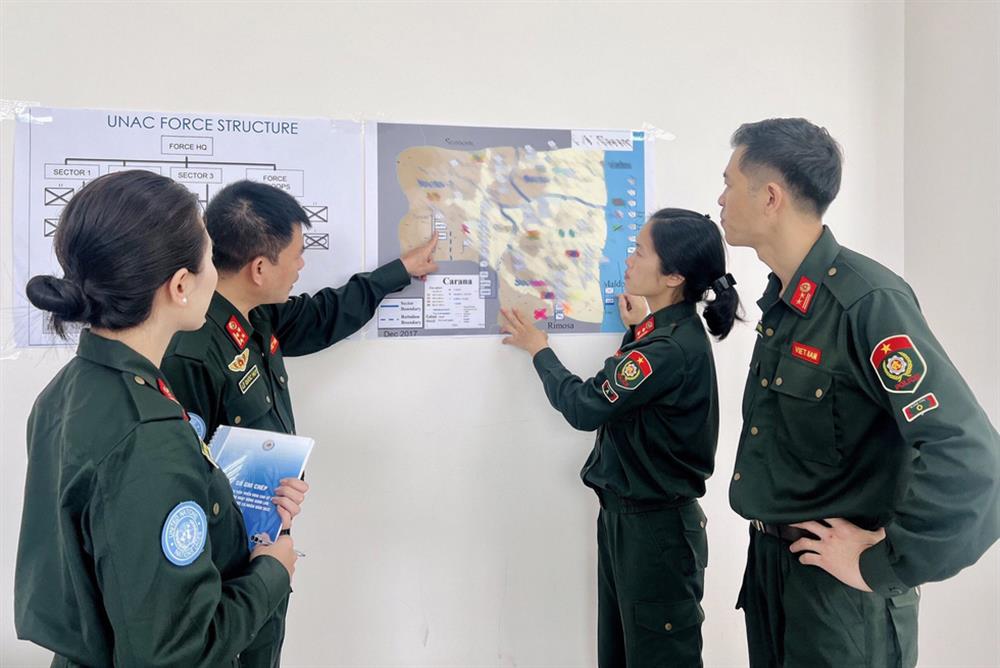 Lời gửi gắm từ các sỹ quan tham gia gìn giữ hòa bình Liên Hợp Quốc với ...
